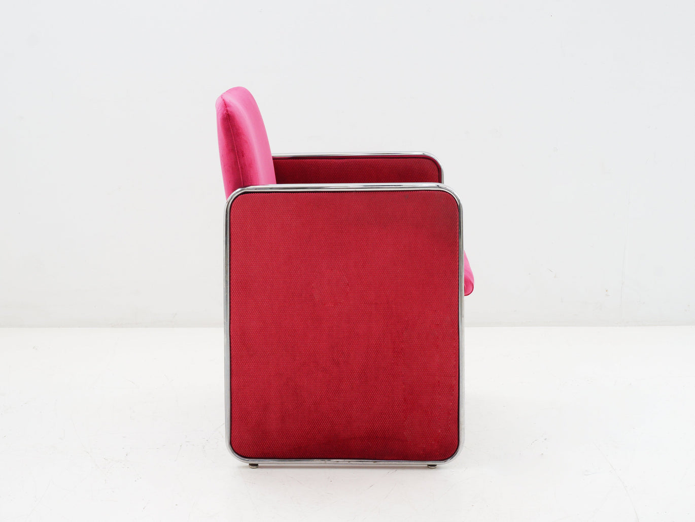 Seating – Betsu Studio